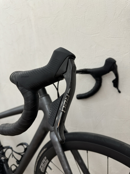 S-Works Aethos - sram Red eTap AXS