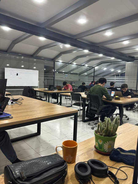 Coworking zona / Коворкинг зона / arendaga 1 kishilik ofis / Аренда