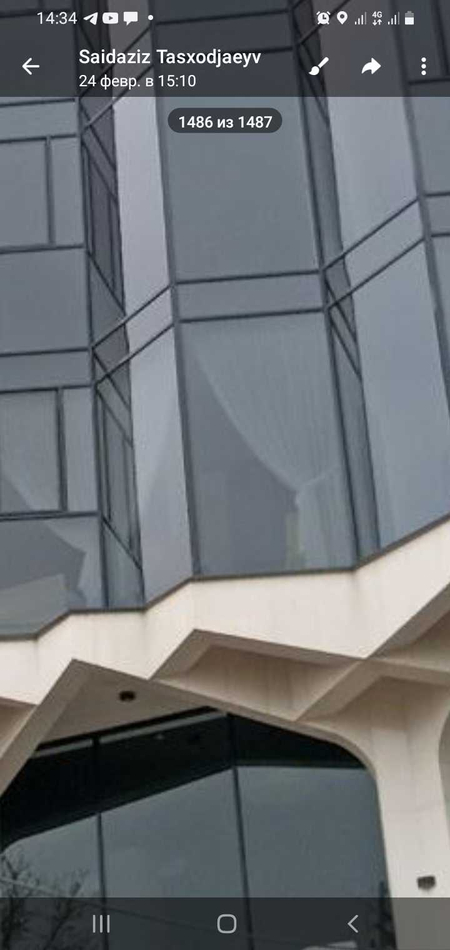 Аренда 400м² места вдоль дарога 2 этаж  Бизнес центр стеклянный фасад