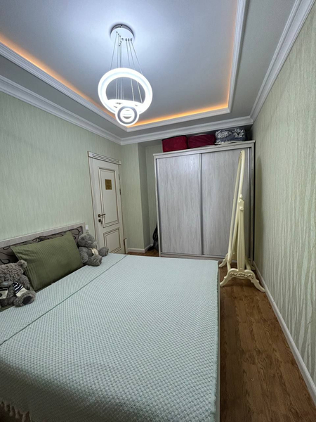 Мирзо Улугбекский р-он Квпртира 3/1/5  55.95м²  Центр Луначарский.