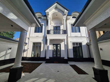 Продается Евро дом Ориентир: Улица Циолковская  480м2