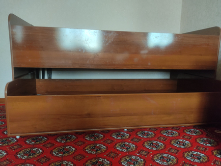 Mebel sotiladi b/u