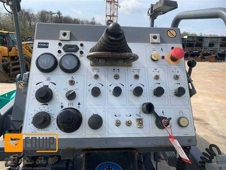 Асфальтоукладчик Vogele super 800