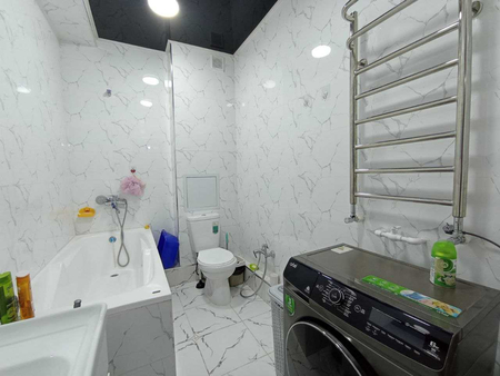 Продаётся 2 ком. квартира.  Мирзо Улугбек. Эко Базар кр)