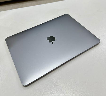 Macbook Pro 13 inch 8/256GB 2017