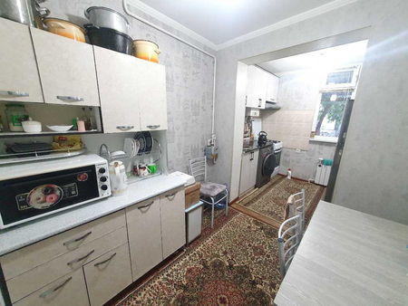 3х комнатная квартира на 1 этаже 65кв/м, в Самарканде
