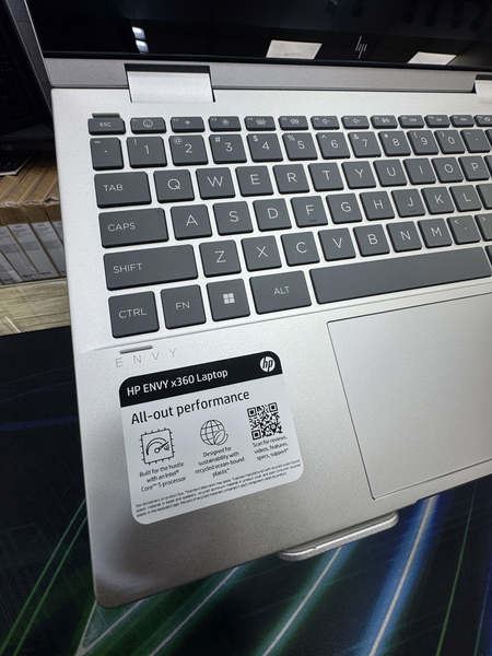 HP ENVY Core 5 . New 2024 . X360