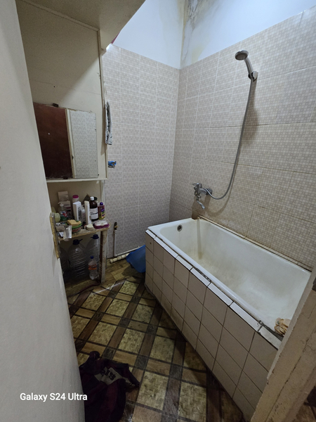 Срочно Чиланзар-12 1-2/1/4 балкон 1,5×3 43у.е сред 34м² огород Жиз-биз