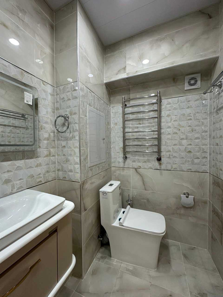 Срочно!! С ремонтом 4-к в центре (id1012)