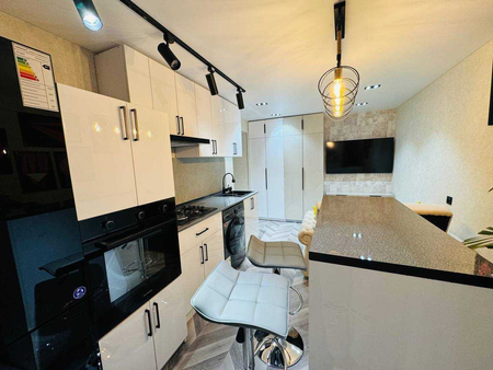 V4429  2/3/4 улице Афросиаб Ор.р: метро Космонавтов 30м2 евро ремонт