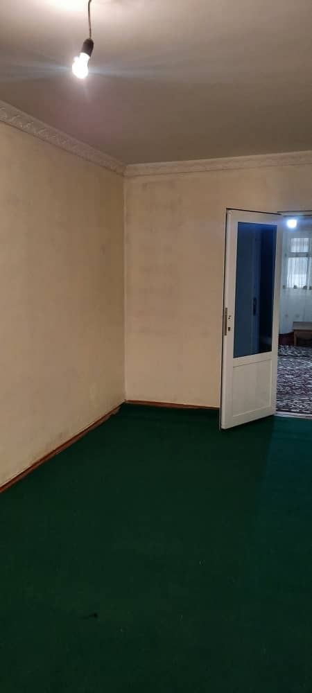Срочно продам 2-х комнатные квартиру на Радуги