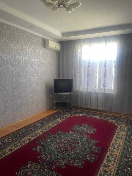 Квартира тезда сотилади