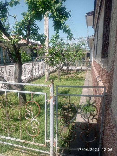 Qibray bayt qorgon 7sotik 6xona 2ta sanuzel 2ta oshxona 160.000$startv