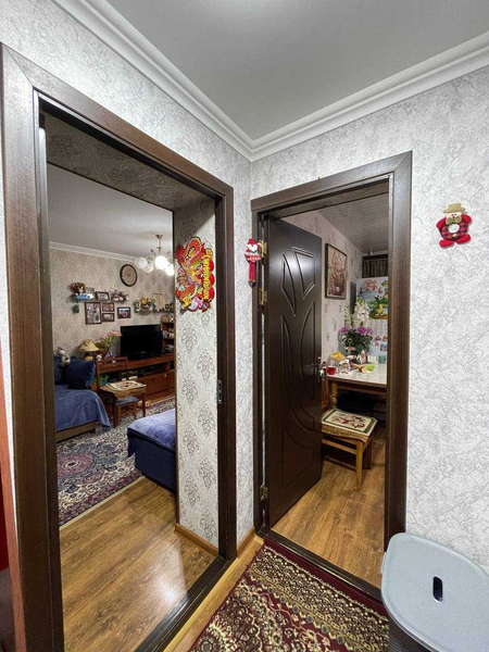 Чиланзар  2 квартал   .1 / 1 / 4.   кирпич   ( Аллея Гагарина  )