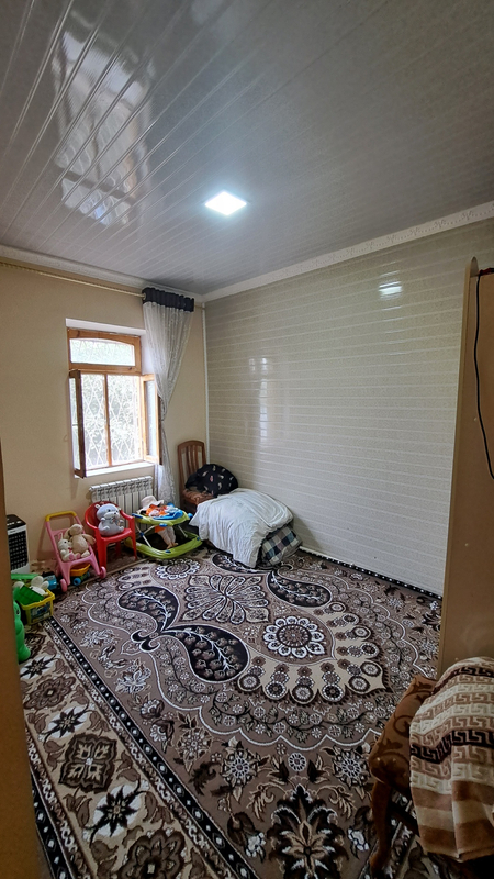 Срочно Продаётся 77 серия 3 комнат 3 этаж