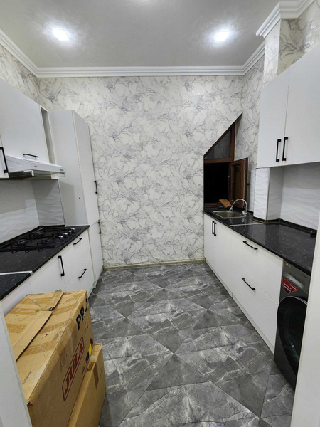 4х комнатная квартира на 6 этаже 117кв/м, в Самарканде
