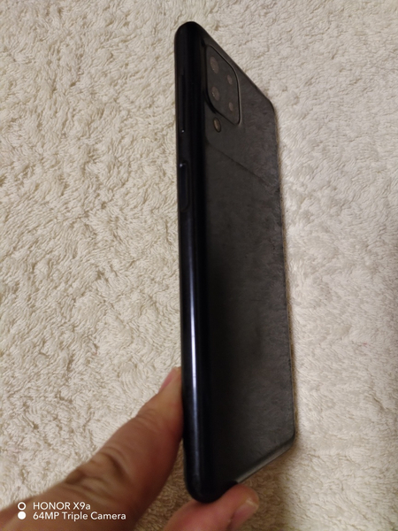 Samsung galaxy M32  4/64 GB IDEAL