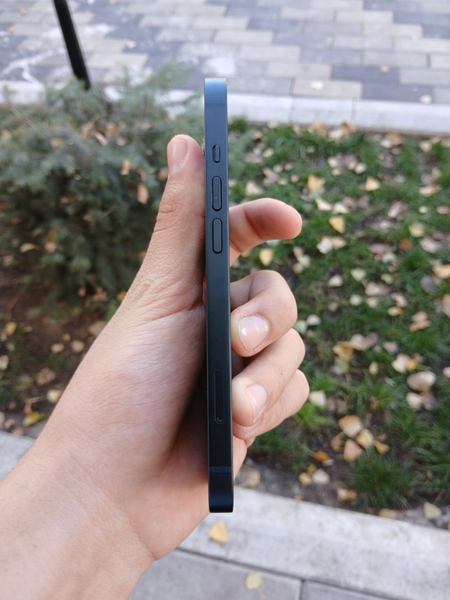 IPhone 13 qurt aybi yuq
