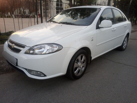 Gentra 3 с камерой, люком, Magic Car и монитором