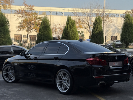 BMW  F10  528i Luxury editon !