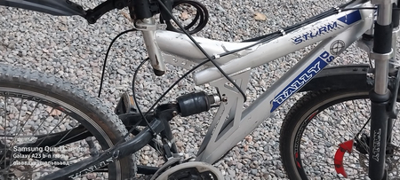 Veloseped sotiladi