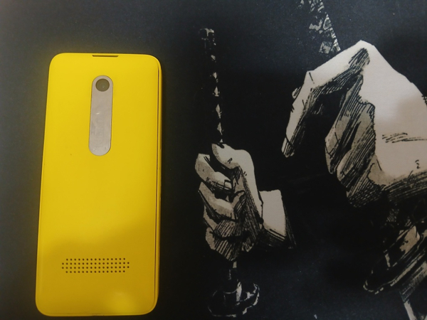 Assalom alekum telefon sotiladi Original Nokia 301 2ta Sim