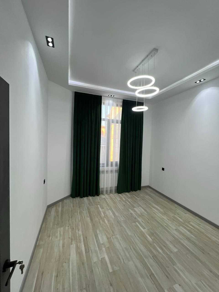 Продаётся коттедж 2+кухня студия 80м2+35м2 участок в Мирзо-Улугбеке