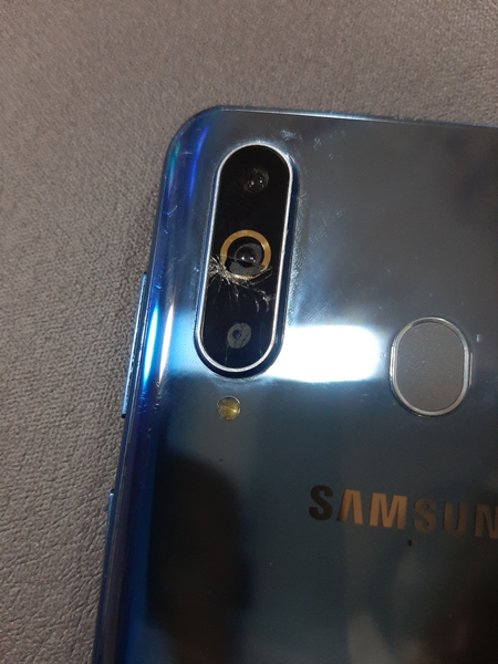 Samsung a 9 pro sotiladi