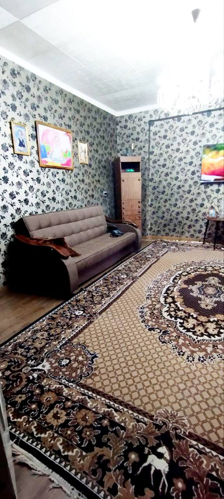 Яккасарай 

Ориентир: ул.Бобура РОВД

Комнат-3 /Квадратура- 80м2
