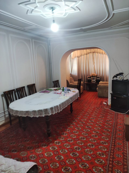 Ц 14 3-Ком 1-Этаж Кирпичный 2-Линия Ор,р:Метро Г.Гулом