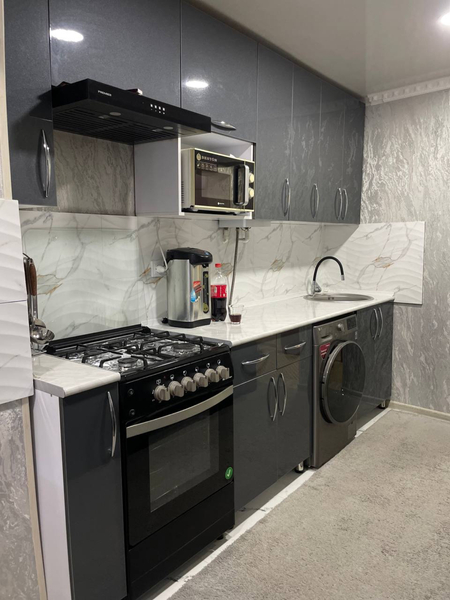 Чирчик Тройский Продается квартира 1/4/4 балкон 1.5х3 Ор-р: Спартивная