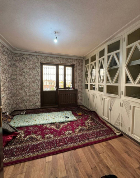 N1616 Olmazor tumani Beruniy Bankovskiy dom 4/3/4