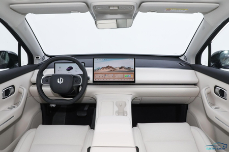Leapmotor C 16 hybrid