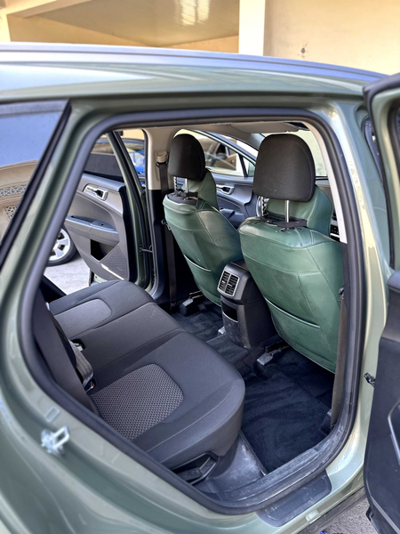 Kia Sportage. 1-pozitsiya. Green