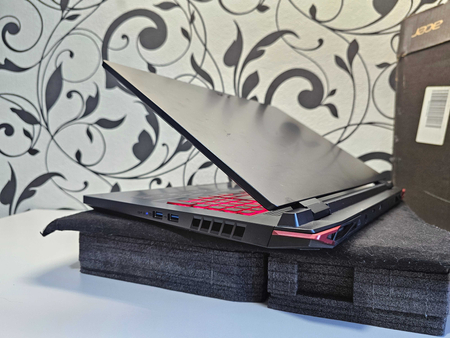 ПРОДАМ Macbook Air 15