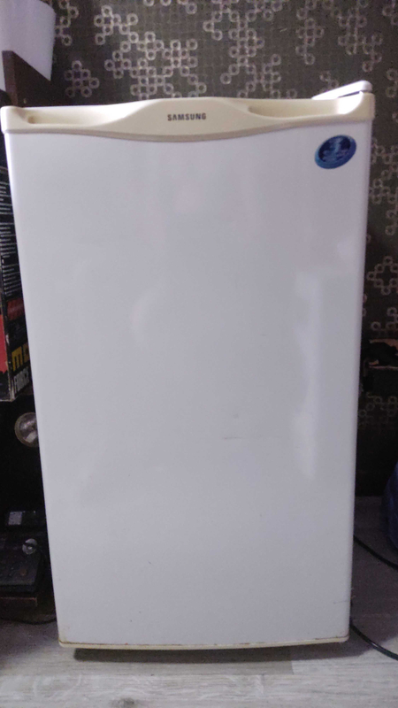 Холодильник Samsung SRG-118 (корейский компрессор)