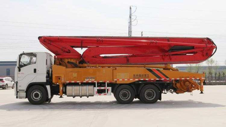 Бетоннасос ISUZU  47 метровый