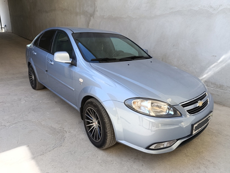 Продается автомобиль жентра