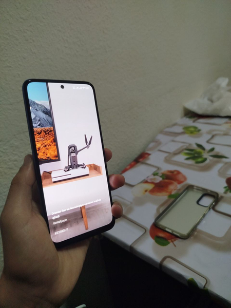 Telefon  sotiladi