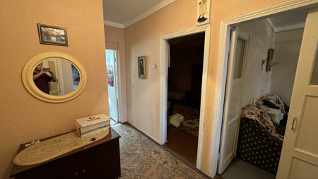 Продается 2-х комнатная квартира