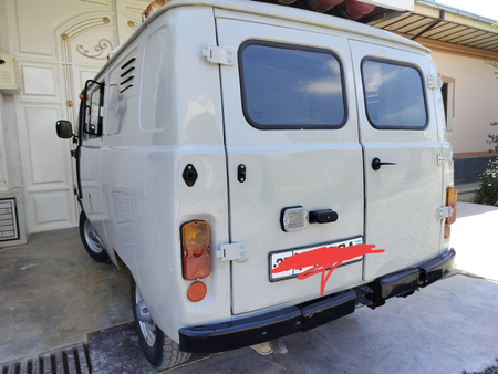 UAZ / 2010 / OQ b