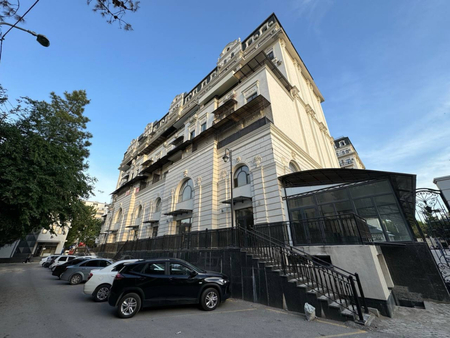 Минор Метро Ориентир Ж/К Казахстан 2-Линя Продаётся Нежилой