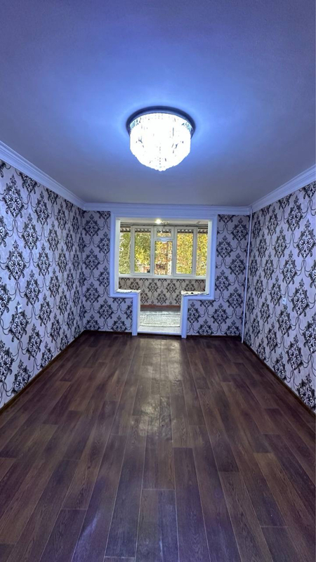 Продается 2 ком. Квартира на 2 этаже в Саттепо ор. Базарчик