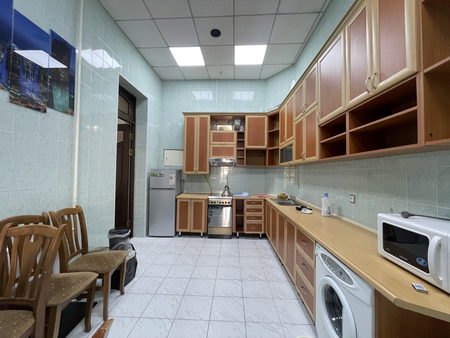 Аренда офисного помещения 140м2 у дороги Лабзак