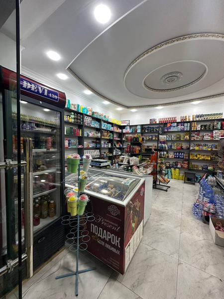 Arenda magazin ichida molli bilan
