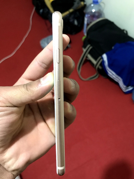 iPhone 8 64gb gold