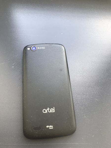 Телифон artel модель P1