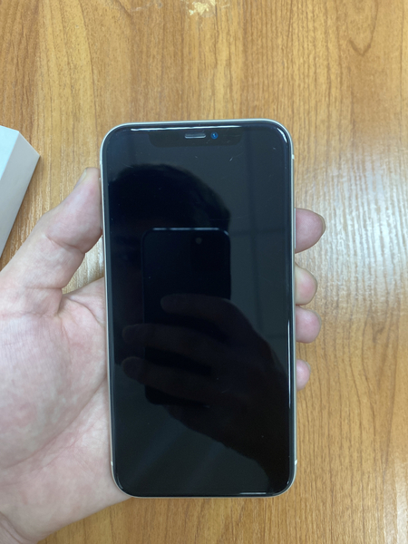 iPhone 11  White 128 GB