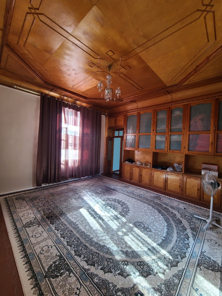 Uy sotiladi 3.94 sotih Uchtepa tumani Sakkokiyda