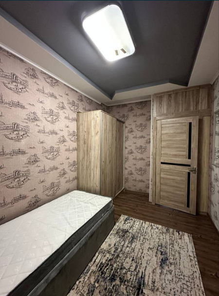 Срочно продаю Юнусабад 4 квартал 2.3/1/9  78000$